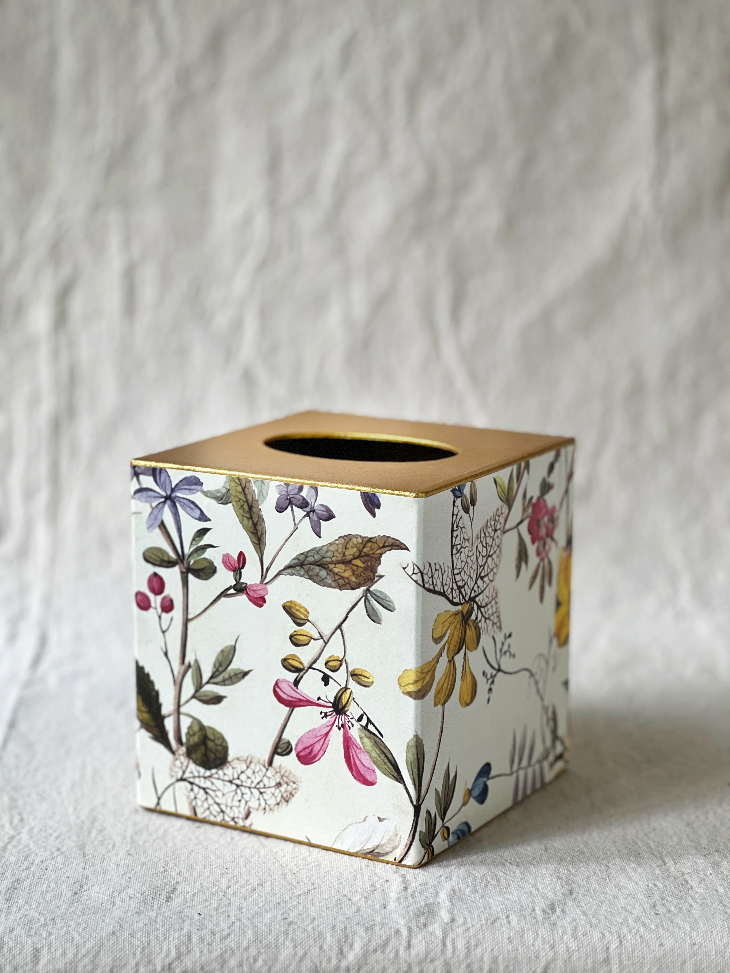Handmade Kilburn Atrium Tissue Box – jcampbell.design